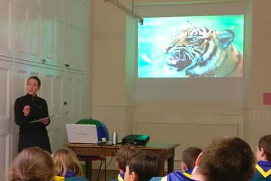 Fun, educational, interactive animal biology and conservation sessions ...